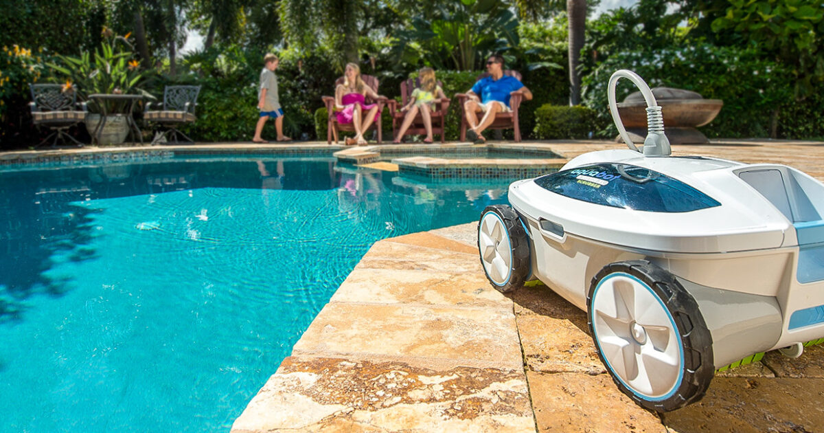 Aqua Products: Pool Cleaning Robot | Delve