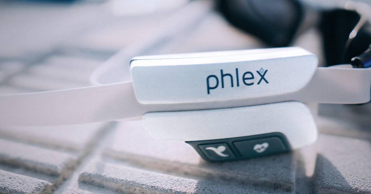Phlex: Edge, The Swimmers’ Wearable | Delve